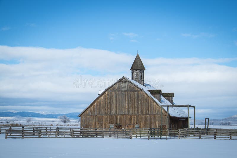Winter barn stock image. Image of crops, grassland, landscape - 71383217