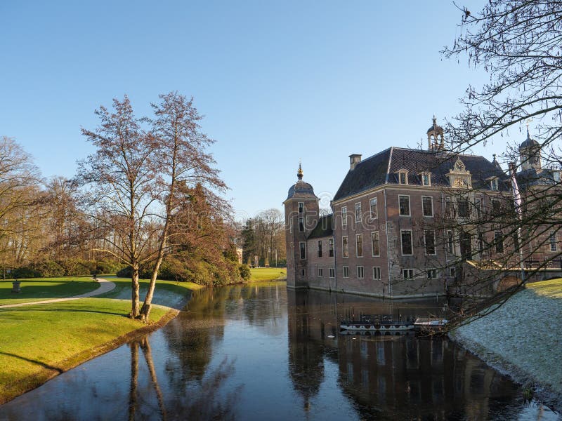 The Castle of Ruurlo in the Netherlands Stock Photo - Image of green ...