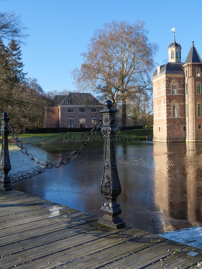 The Castle of Ruurlo in the Netherlands Stock Image - Image of green ...
