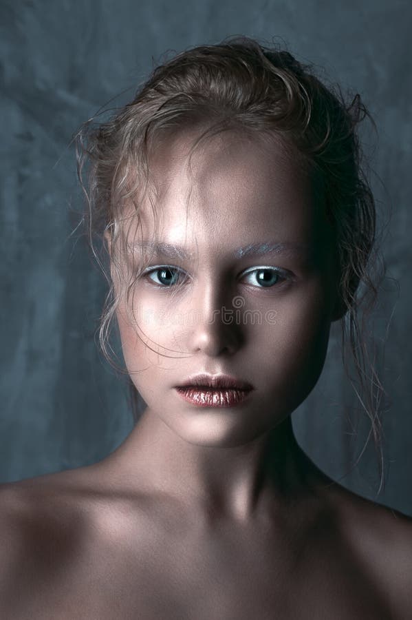 Winter Face Close Up of Young Attractive Woman. Stock Photo - Image of ...