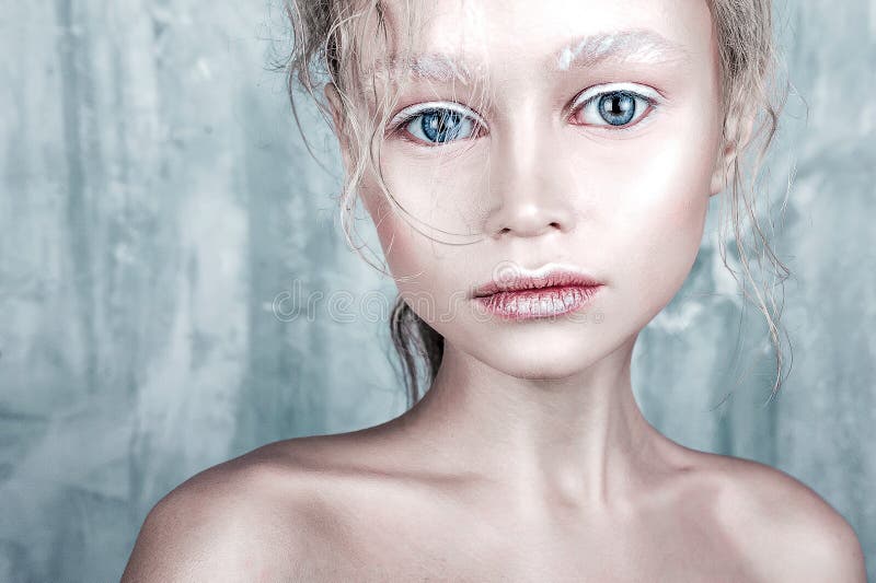 Winter Face Close Up of Young Attractive Woman. Stock Photo - Image of ...
