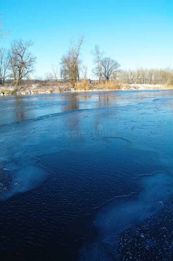 Winter on the frozen river stock image. Image of hoarfrost - 84641601