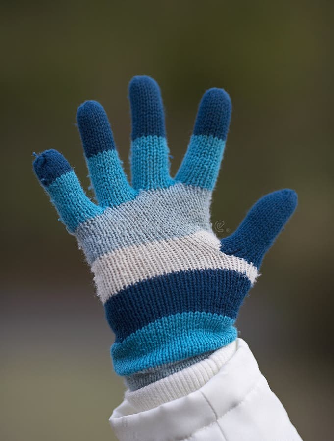 Winter Hands Picture. Image: 1633421