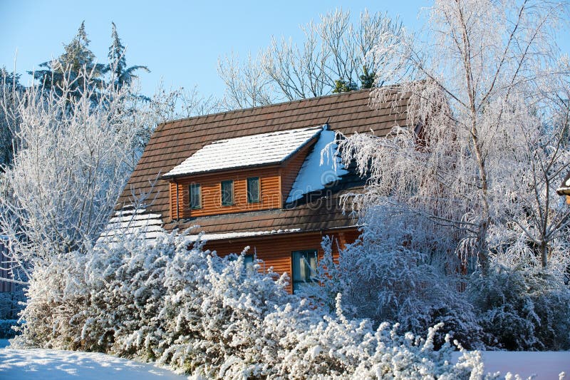 A Winter Log Cabin stock image. Image of tree, exterior - 17380821