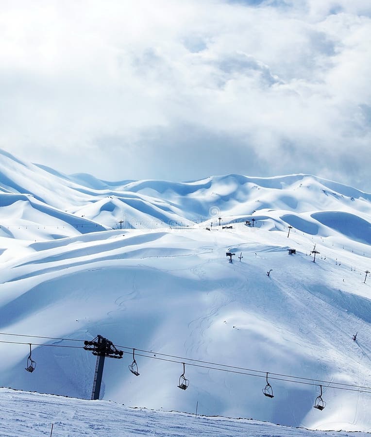 Faraya Mzaar Ski Station editorial image. Image of skiing - 16167385