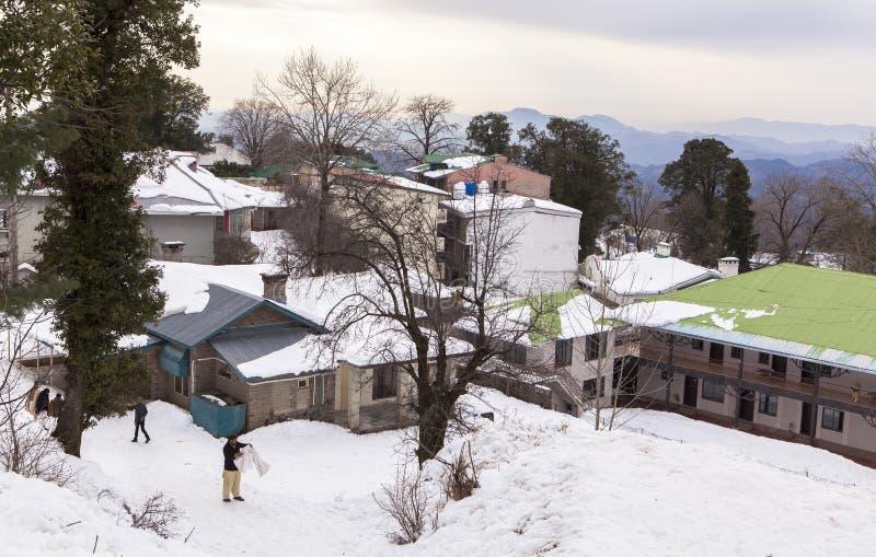 Winter in Murree, Pakistan redaktionelles stockfoto. Bild von nave ...