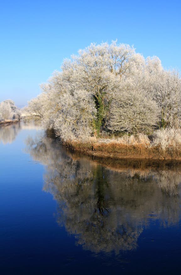Winter scenery of Limerick stock image. Image of reflection - 18036067