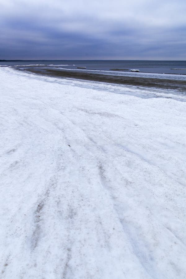 Winter sea coast. stock photo. Image of sheet, horizon - 37852962