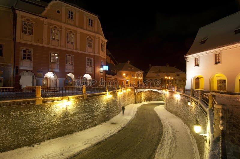 Winter in Sibiu Um Weihnachten Stockfoto - Bild von brücke, städtisch ...