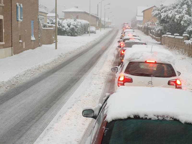 Winter snow traffic jam editorial stock image. Image of driver - 46758329