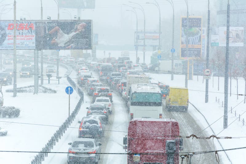 Winter storm traffic editorial image. Image of highway - 83471520