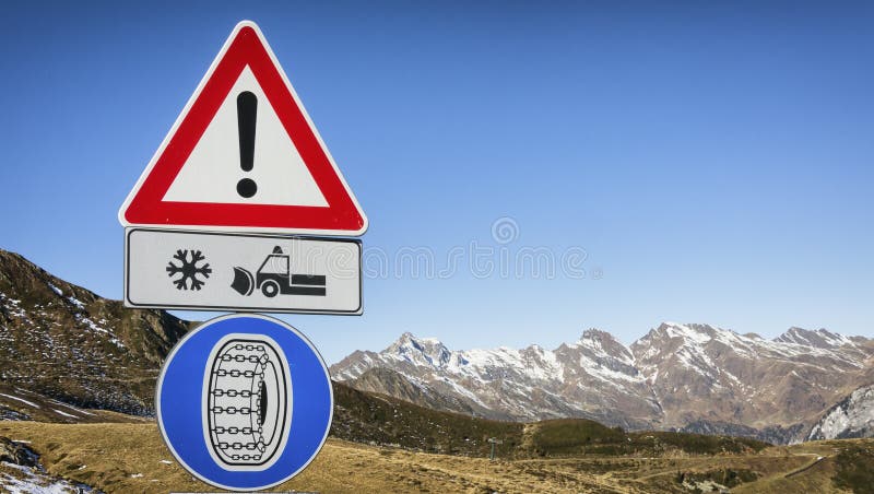 Winter tire road sign stock image. Image of sunlight - 35913465