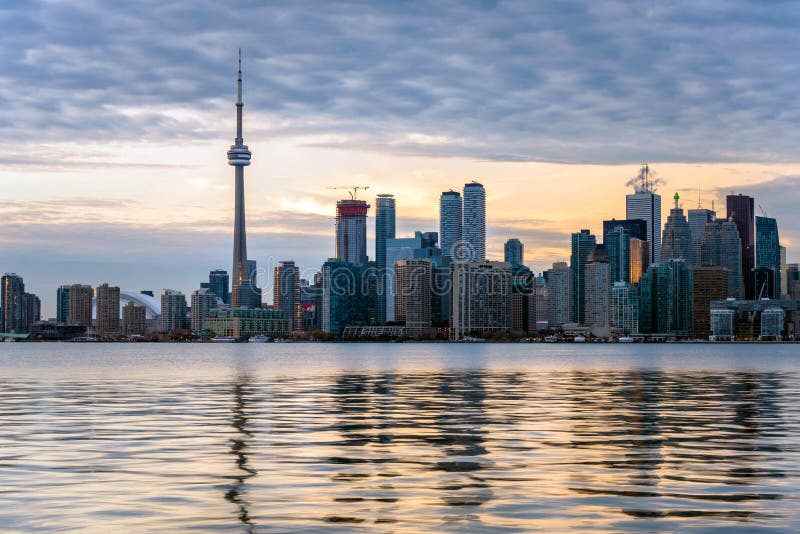 Sunset Over Downtown Toronto Editorial Photo - Image of landmark ...