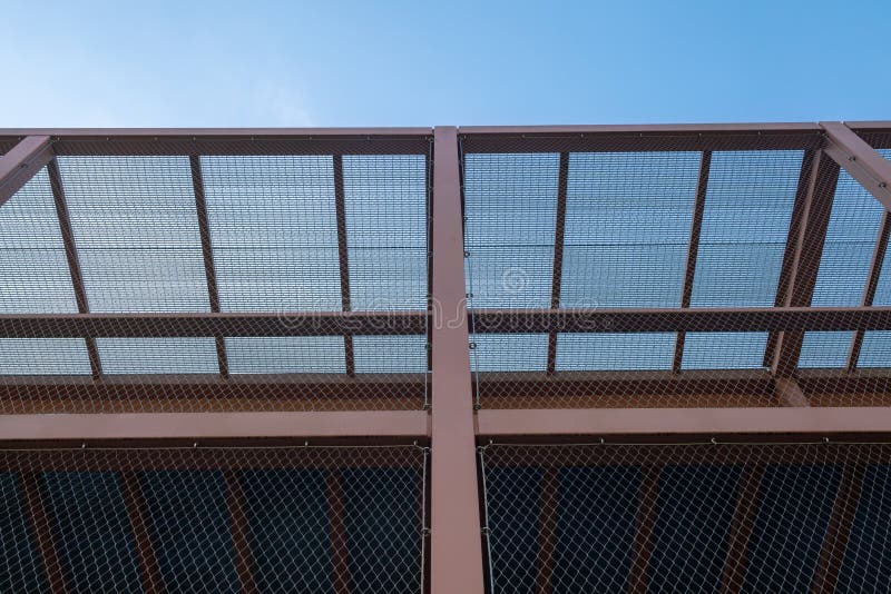Wire Mesh, Building Construction Detail, Steel Frame Building, School ...