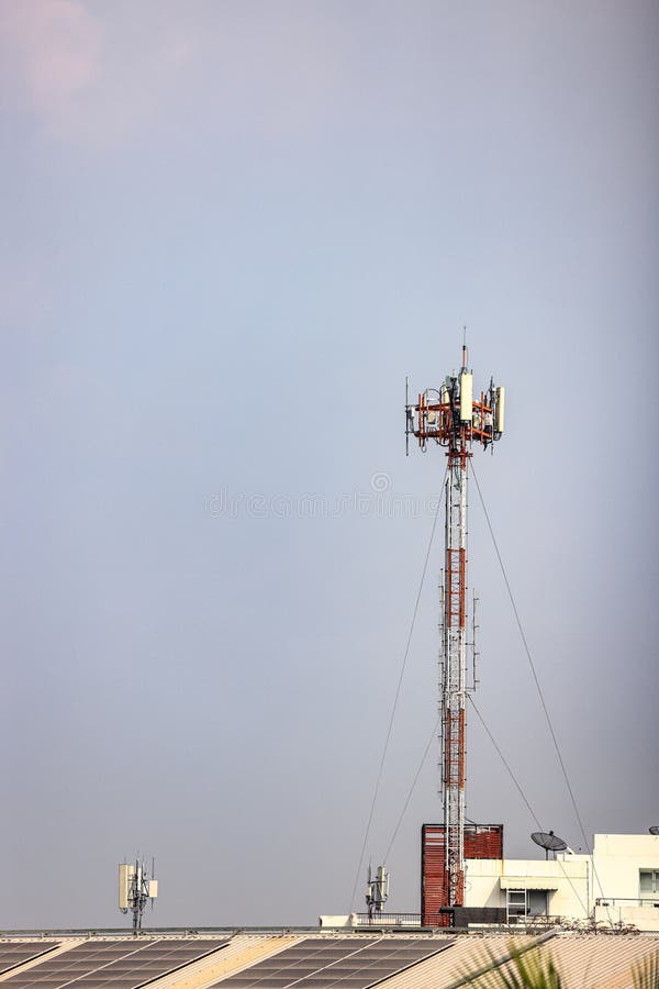 Wireless Communication Antenna Pole, Mobile Phone Mast Antenna Pole on ...