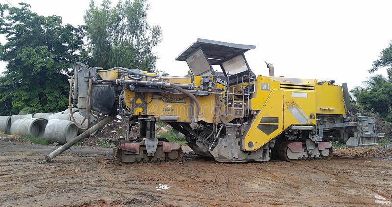 Wirtgen 2200cr Cold Recycling Editorial Photo - Image of 2200cr, cold ...