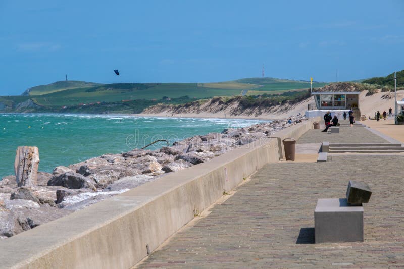 Wissant Waterfront in Summer Editorial Photo - Image of scenery, france ...