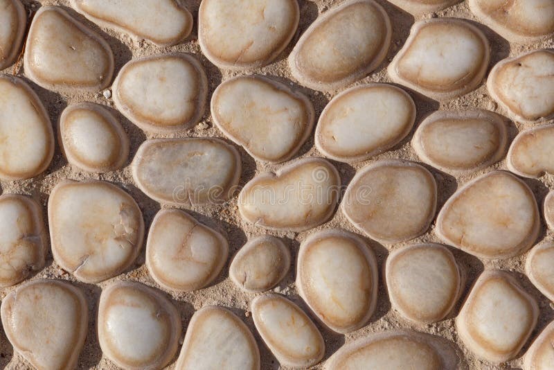 Witte Keien En Rivierstenen Het Schilderen Schildert Een Mooie ...