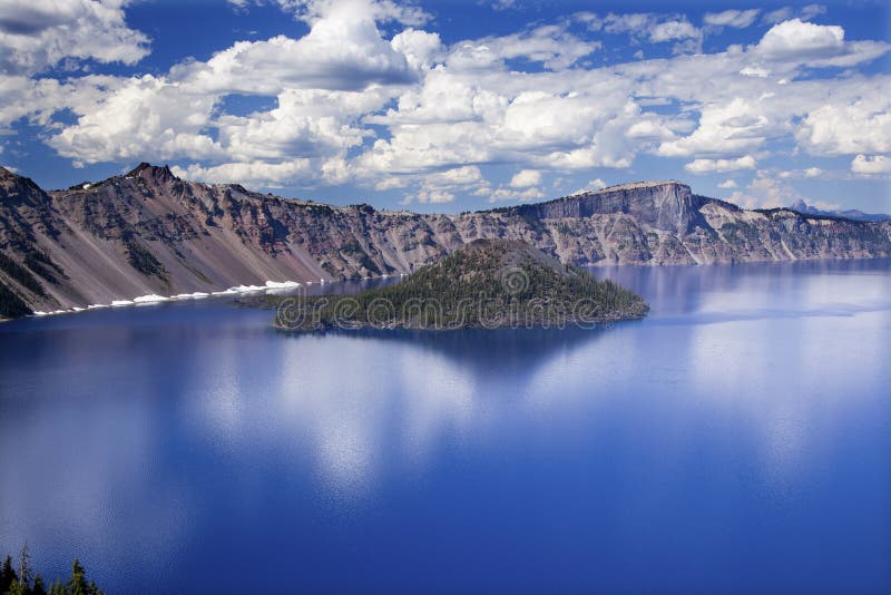 Wizard Island Crater Lake Oregon Stock Image - Image of pacific, nature ...