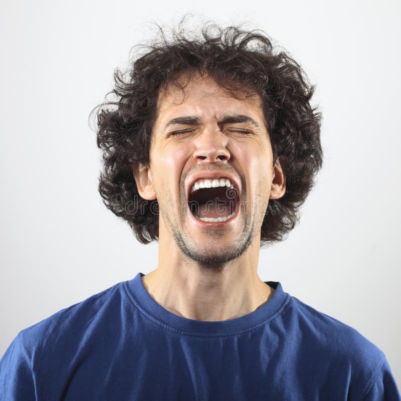 Portret Van Een Woedende En Boze Jonge Mens Stock Afbeelding - Image of ...