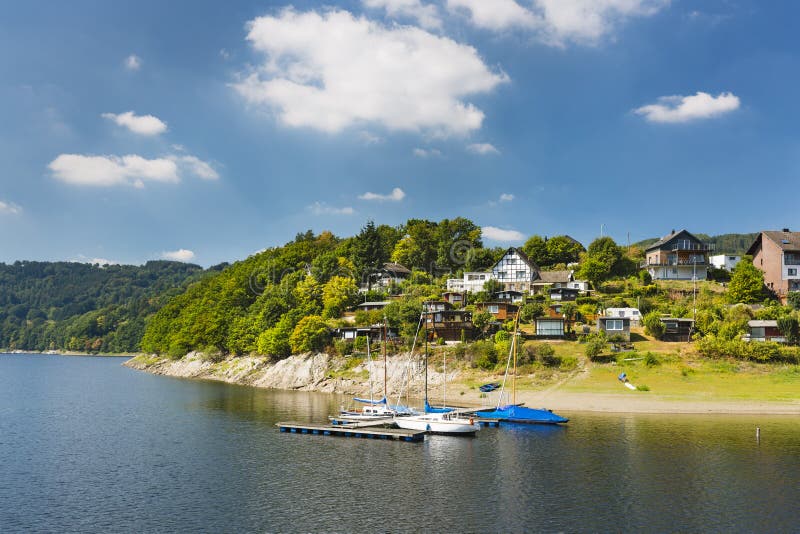 Woffelsbach am See Rursee, Deutschland Stockfoto - Bild von horizontal ...