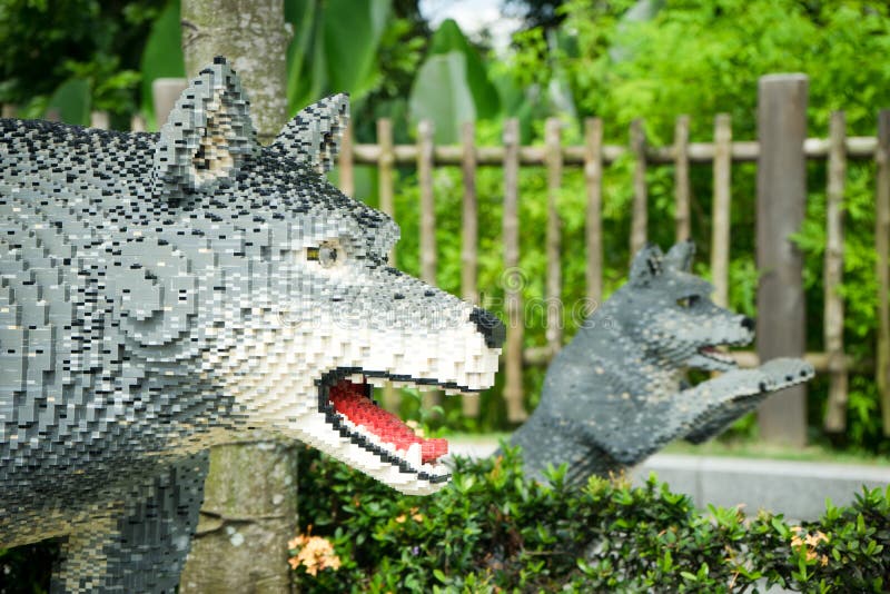 Wolf lego Modelle redaktionelles stockfotografie. Bild von leben - 65737212