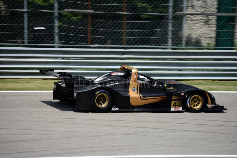 Wolf Racing Cars Prototype foto editorial. Imagem de pancada - 94742131