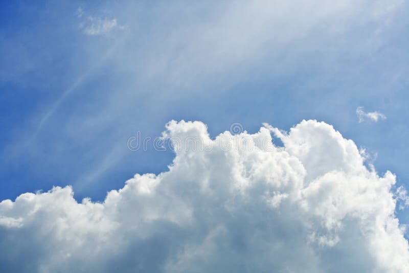 Wolk stock foto. Image of nave, achtergrond, landschap - 27667922
