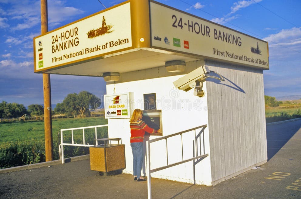 Woman at 24 Hour ATM Machine Editorial Stock Image - Image of color ...