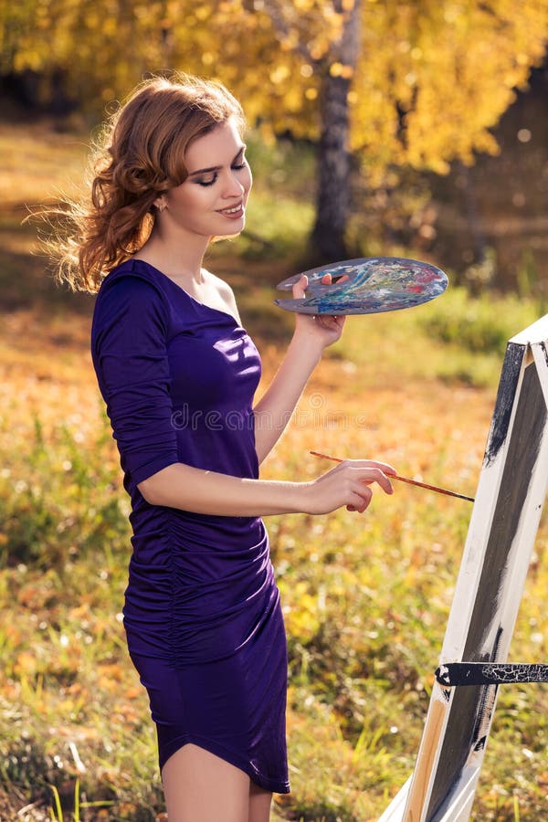 Woman artist stock photo. Image of green, canvas, lifestyle - 34901672