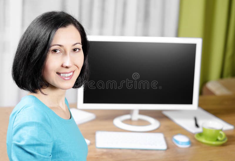 Woman with computer stock photo. Image of leisure, pretty - 38123832