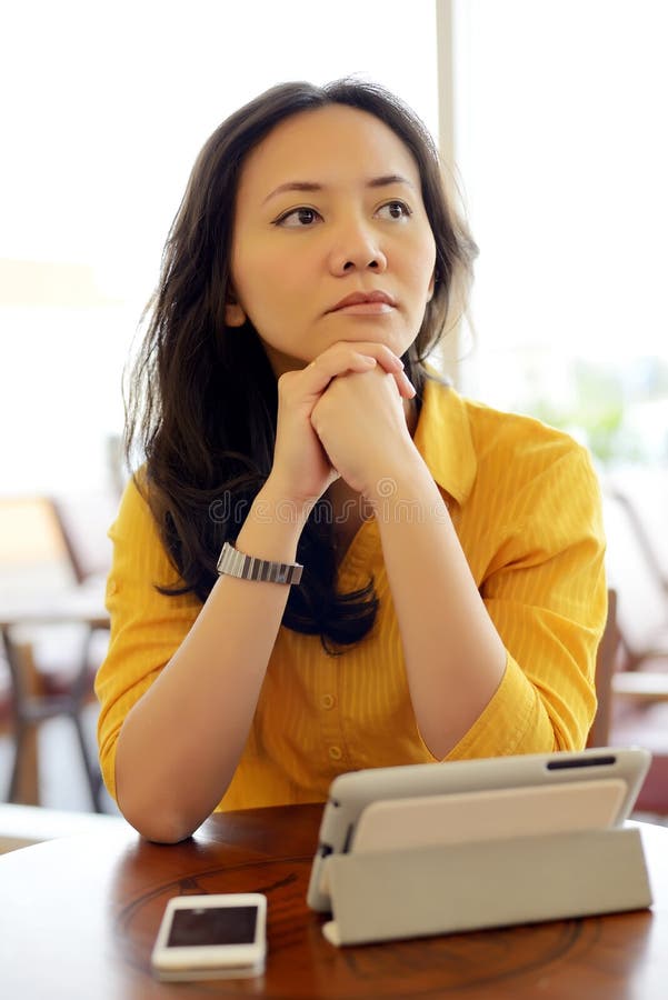 Woman Confused Using Tablet Stock Photo - Image of confuse, person ...