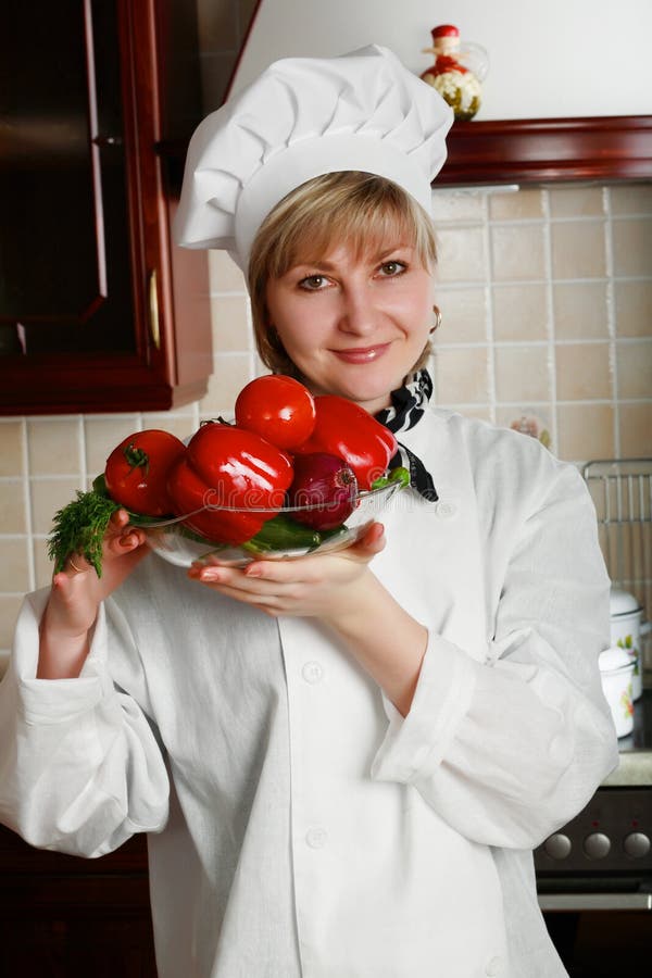 Woman cook stock image. Image of food, plate, home, occupation - 5138309