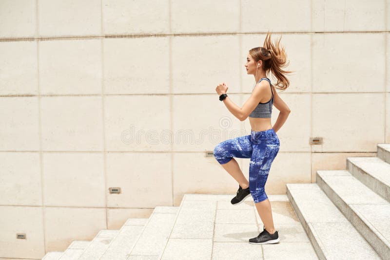 WOman doing exercises stock image. Image of training - 119637963