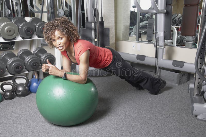 Woman Doing Plank Excercise Stock Image - Image of muscle, elbows: 14484859