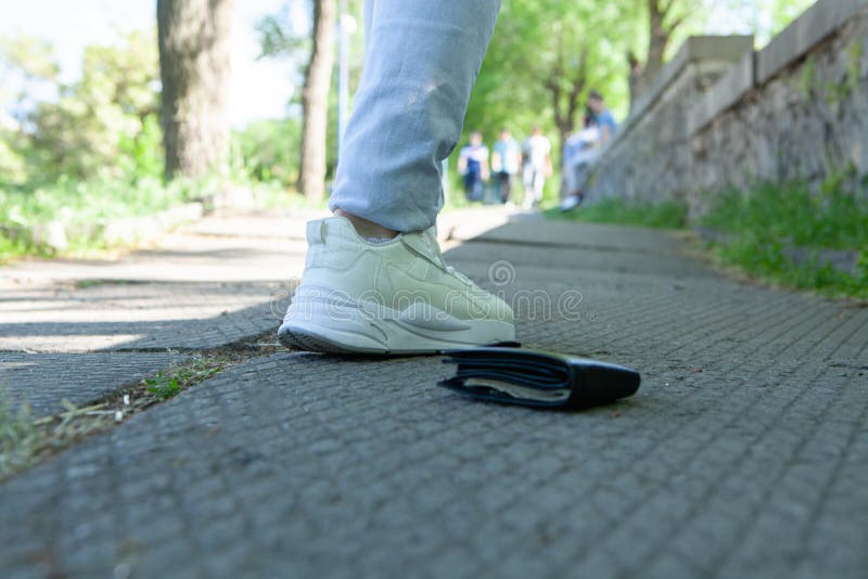 The Woman Dropped Her Wallet Stock Photo - Image of sidewalk, problem ...