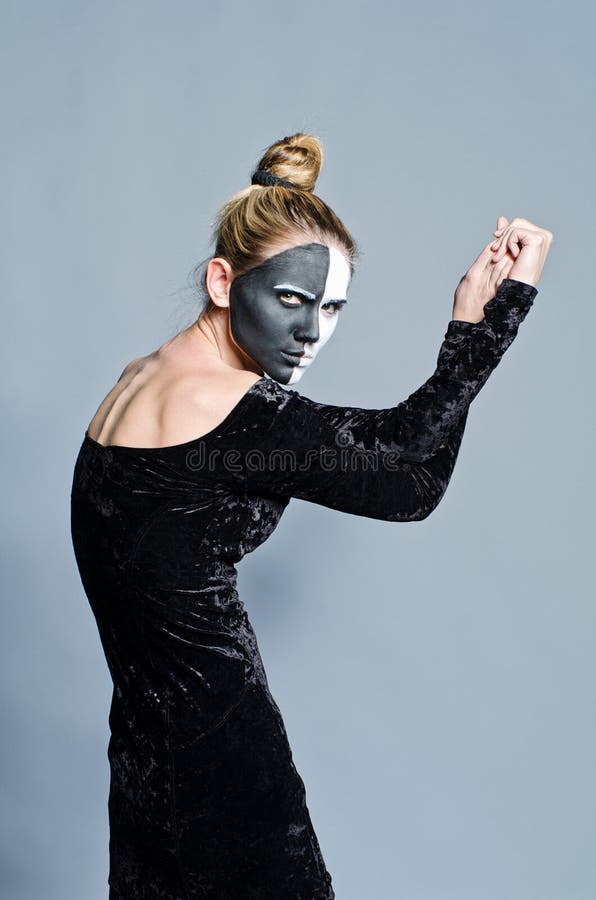 Girl with Greasepaint Screams Stock Image - Image of mask, mouth: 25132505