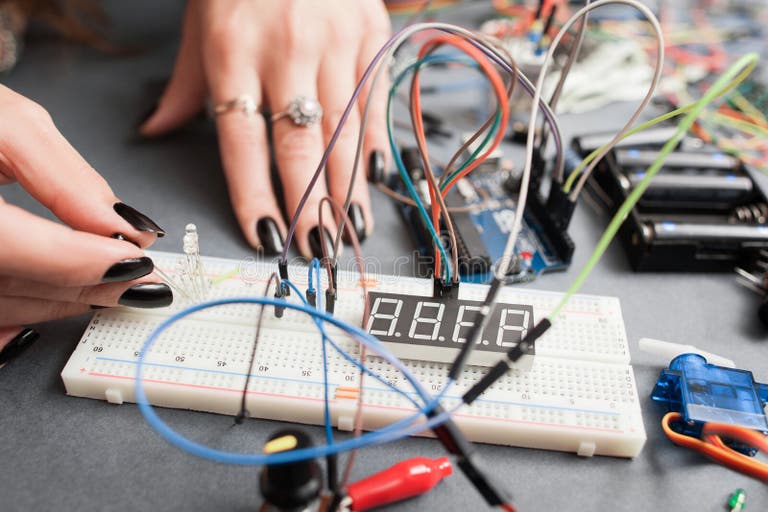 Woman Engineer Connecting Led To Breadboard Stock Photo - Image of ...