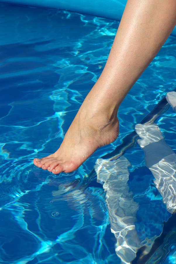 Woman foot stock photo. Image of ocean, time, happy, drops - 3041558