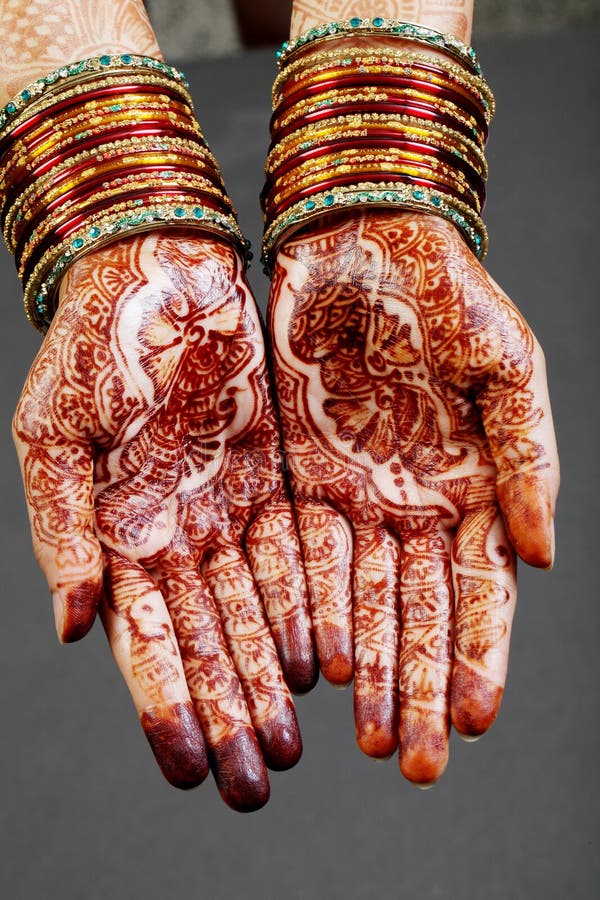 Henna on Hands stock photo. Image of people, curve, decorative - 28070658