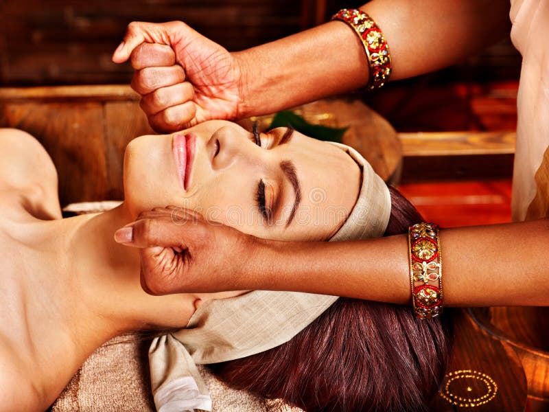 Woman Having Ayurveda Spa Treatment Stock Image Image Of Hindu