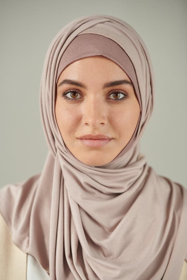 Woman In Hijab Portrait Stock Image Image Of Religion 247530203