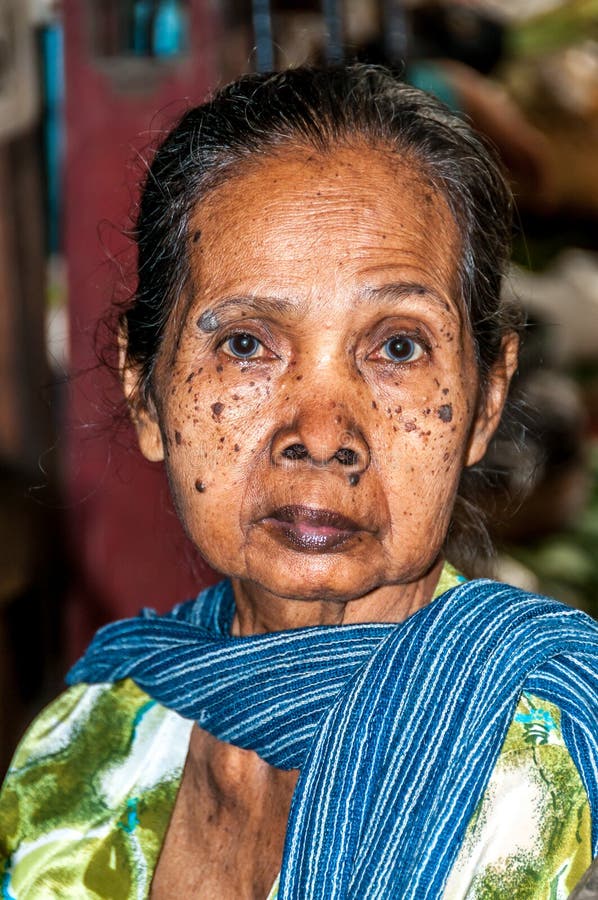 Woman from Java editorial photo. Image of colorfull, cheerful - 33712811