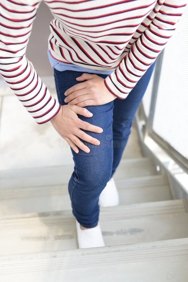 Woman with leg pain stock image. Image of anxiety, hurt - 91162465