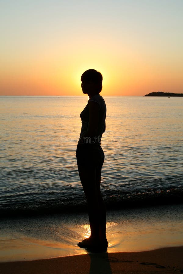 Woman and morning sun stock image. Image of sunrise, girl - 20951181