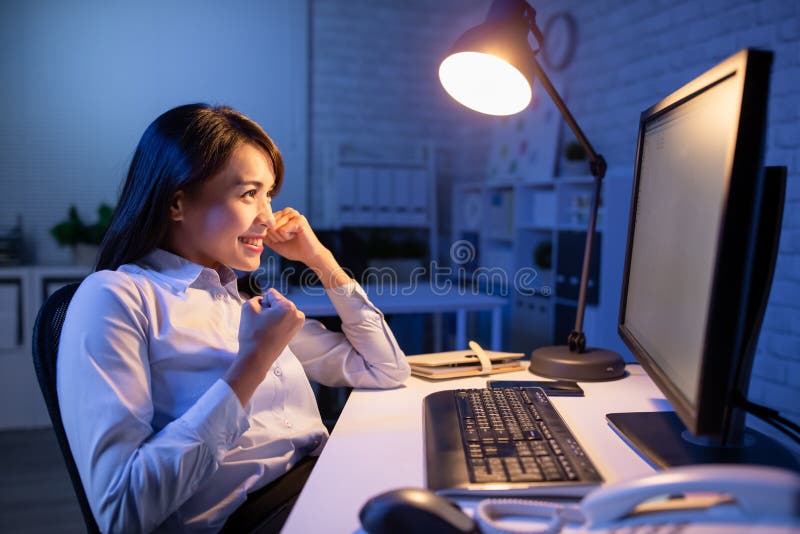 Woman overtime work stock image. Image of gesture, adult - 150249367
