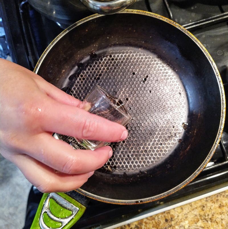 Pan with Oil on Kitchen Stove Stock Photo - Image of nutrition ...