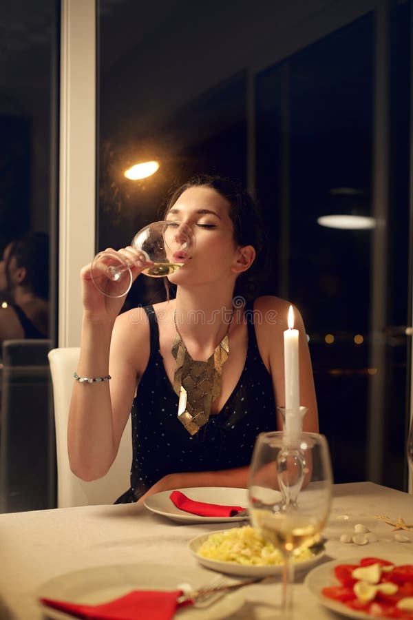 Woman at restaurant stock photo. Image of rich, woman - 11237794