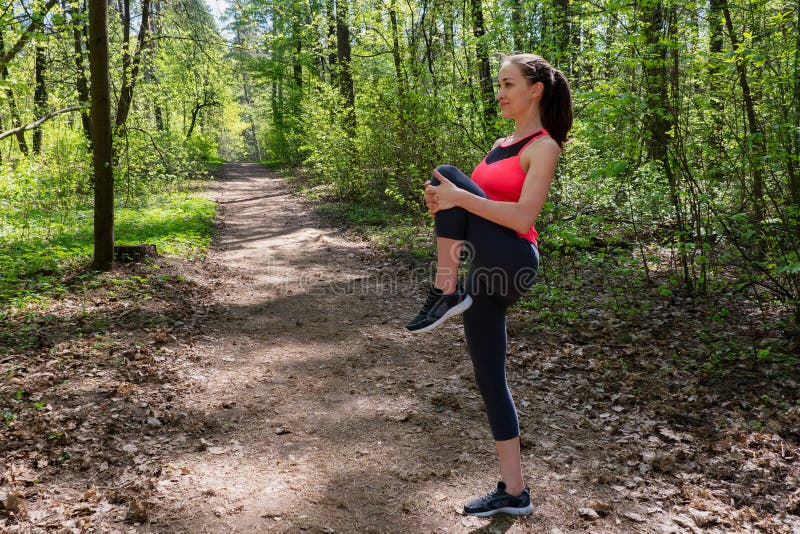Fitness Woman Doing Bicycle Crunch Workout on Mat at Home Stock Photo ...