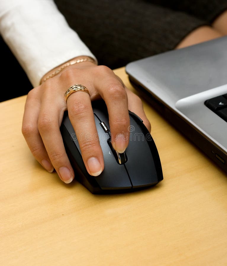 Woman S Hand Holding Mouse. Stock Image - Image of hardware, ergonomics ...